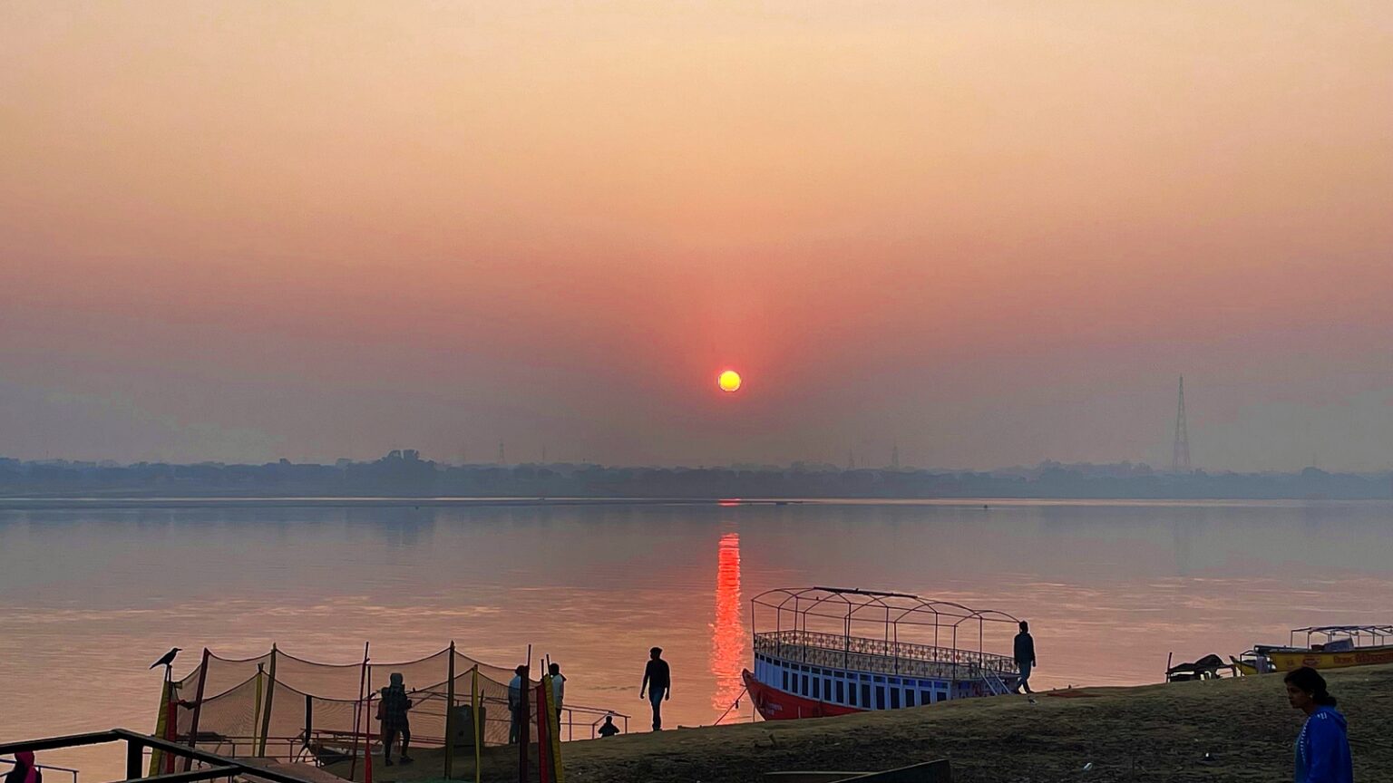 Varanasi Travel Guide: Holiest & Oldest City of India - Go High Travels